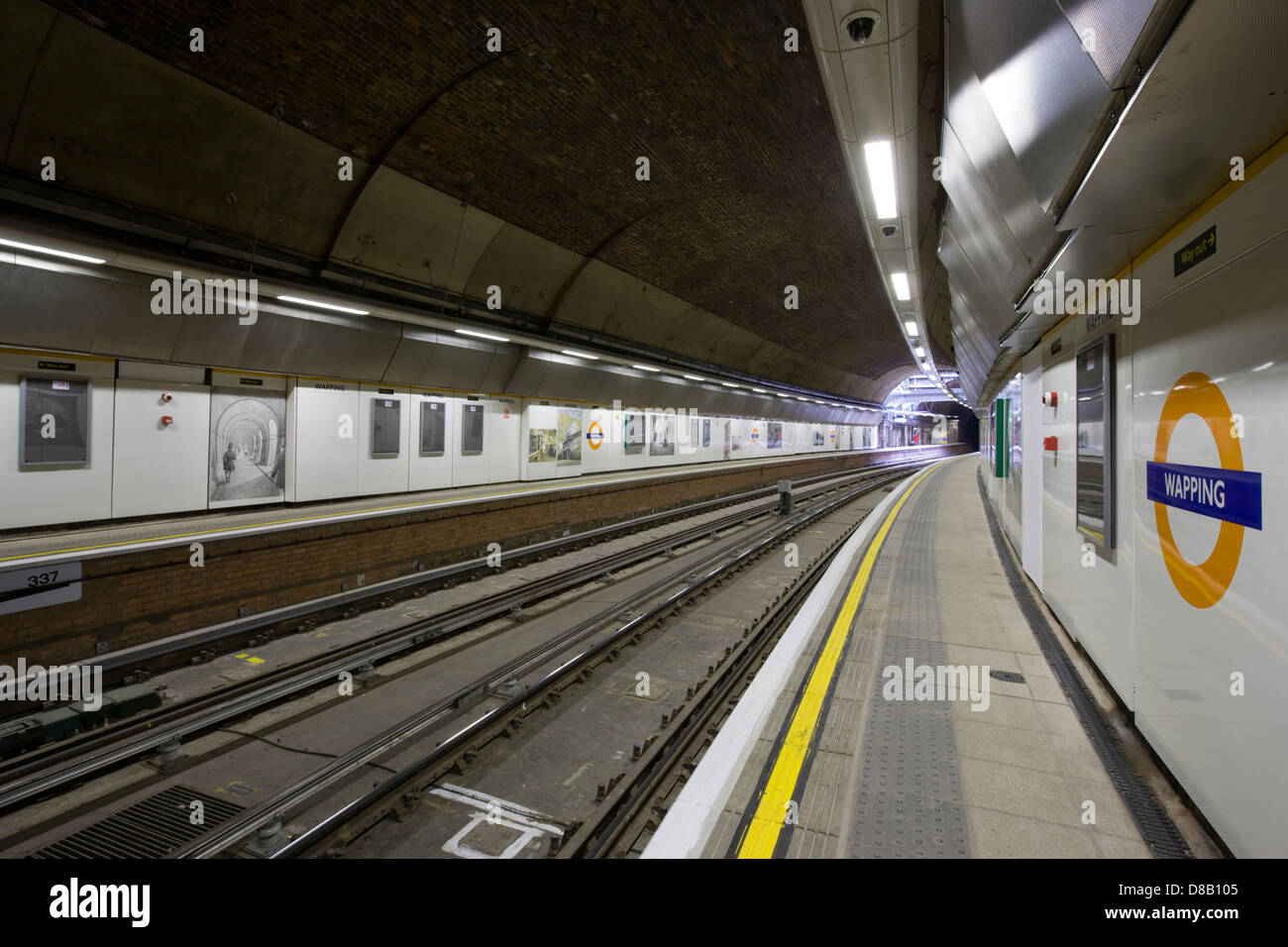 London Overground East London Railway Wapping Station Stock Photo - Alamy