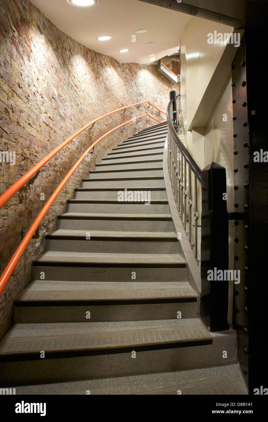 London Overground East London Railway Wapping Station Stock Photo - Alamy