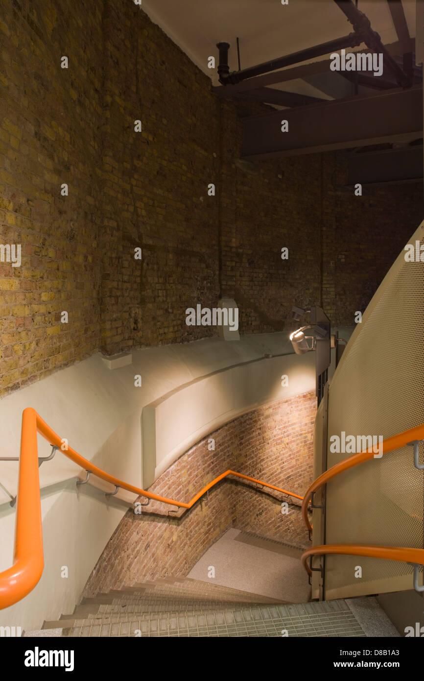 London Overground East London Railway Wapping Station Stock Photo - Alamy