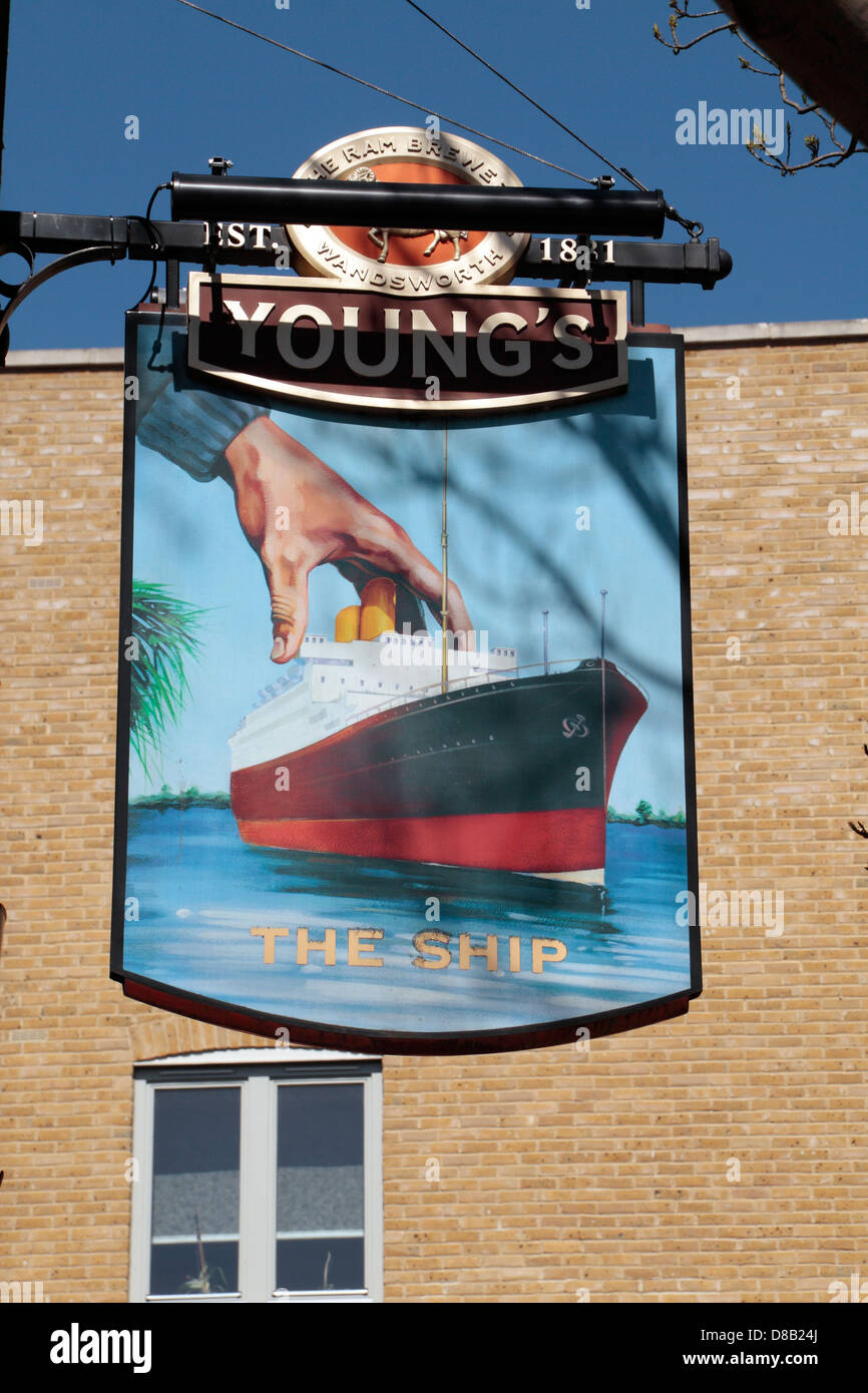 London docklands sign High Resolution Stock Photography and Images - Alamy