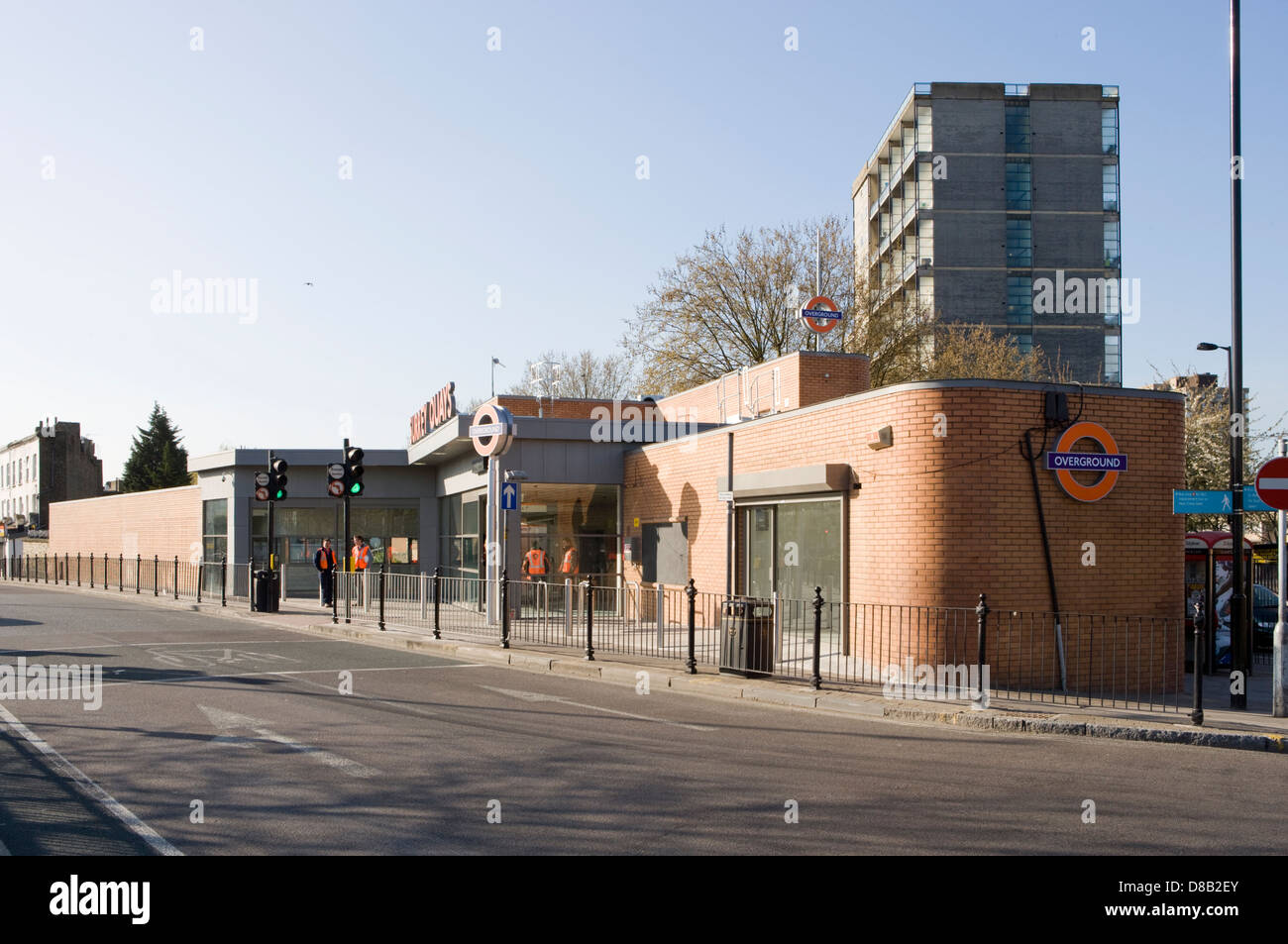 London Overground East London Railway Surrey Quays Station Stock Photo ...
