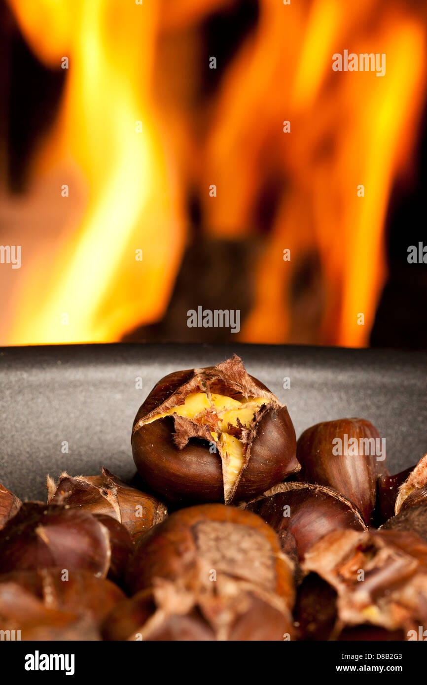 Chestnuts fire hi-res stock photography and images - Alamy