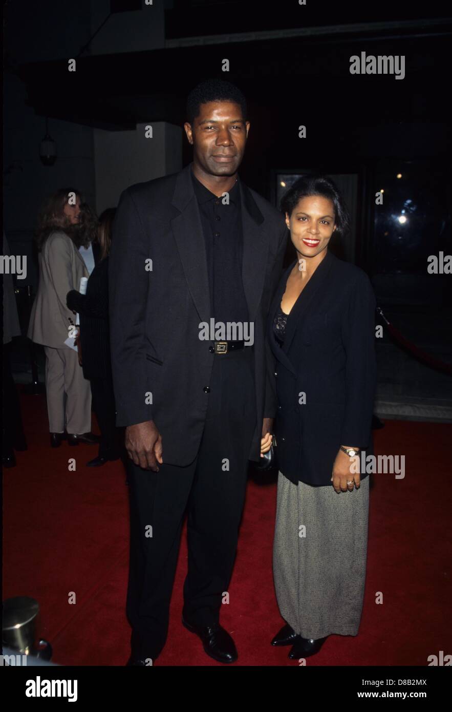 DENNIS HAYSBERT with wife Lynne.Copycat parmiere 1995.k2826fb.(Credit ...