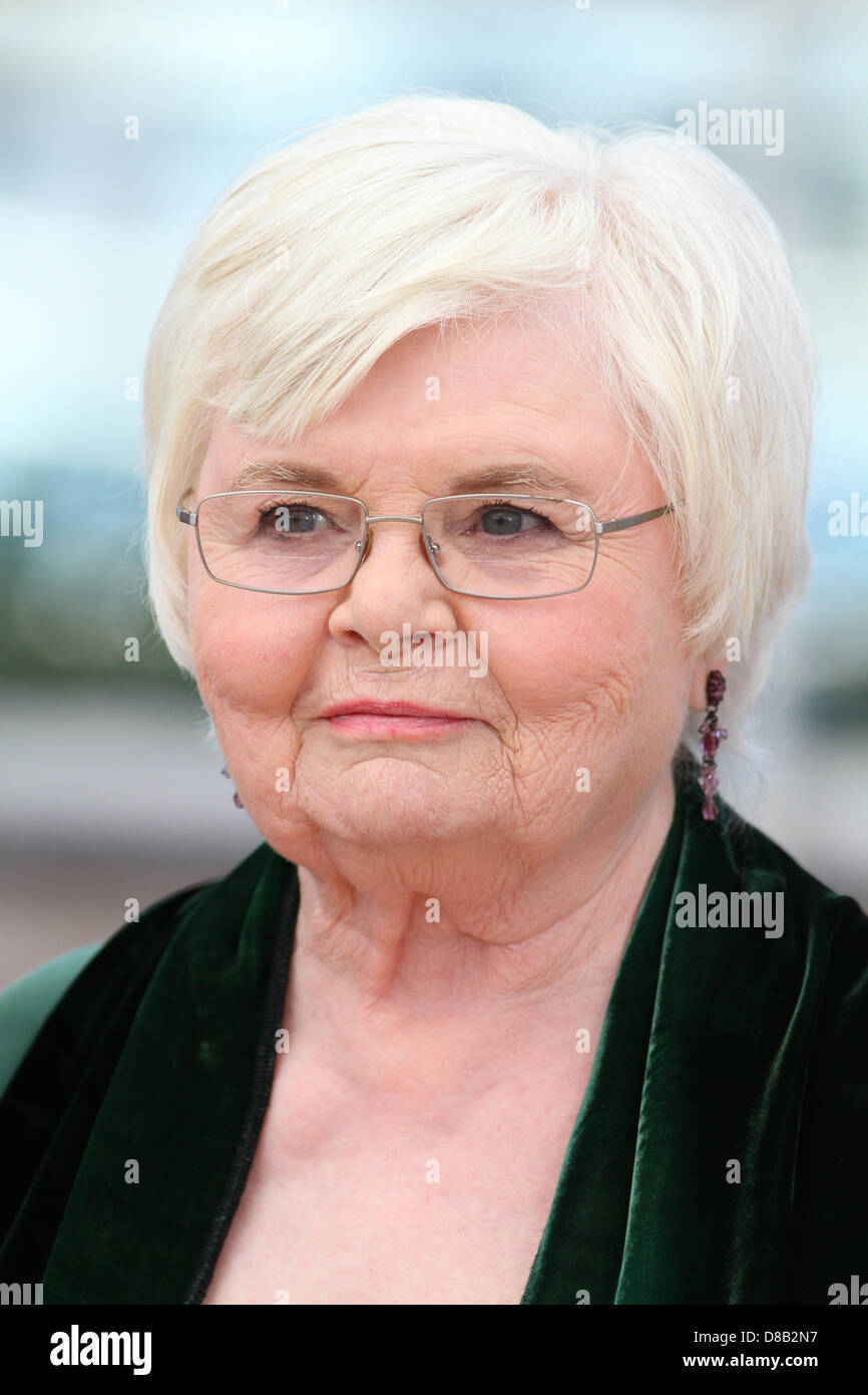 JUNE SQUIBB NEBRASKA. PHOTOCALL. CANNES FILM FESTIVAL 2013 PALAIS DES ...
