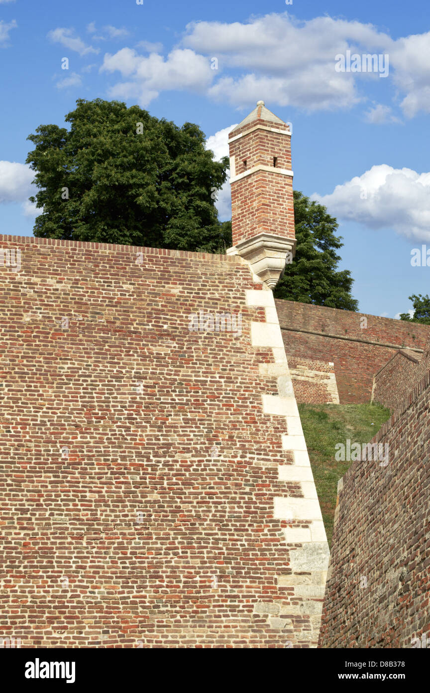 Medieval fortified outer walls hi-res stock photography and images - Alamy