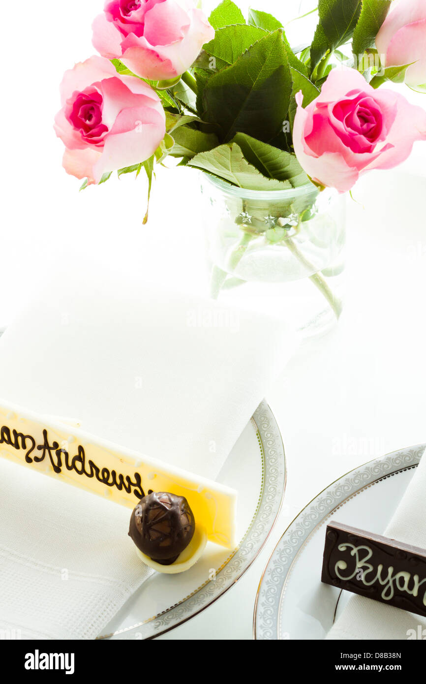 Personolized guest chocolate name plate for the wedding Stock Photo - Alamy