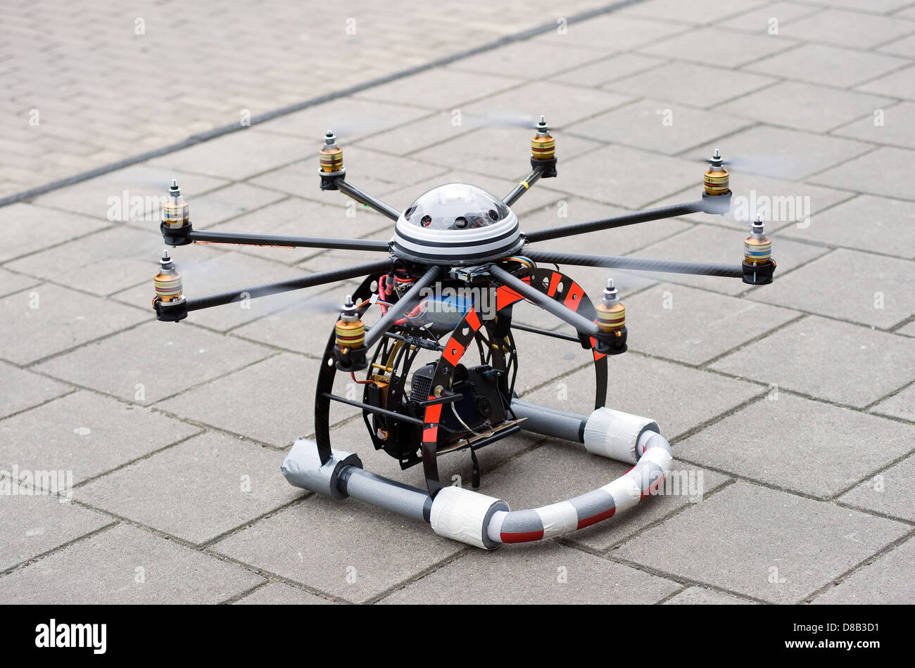 Octocopter hi-res stock photography and images - Alamy