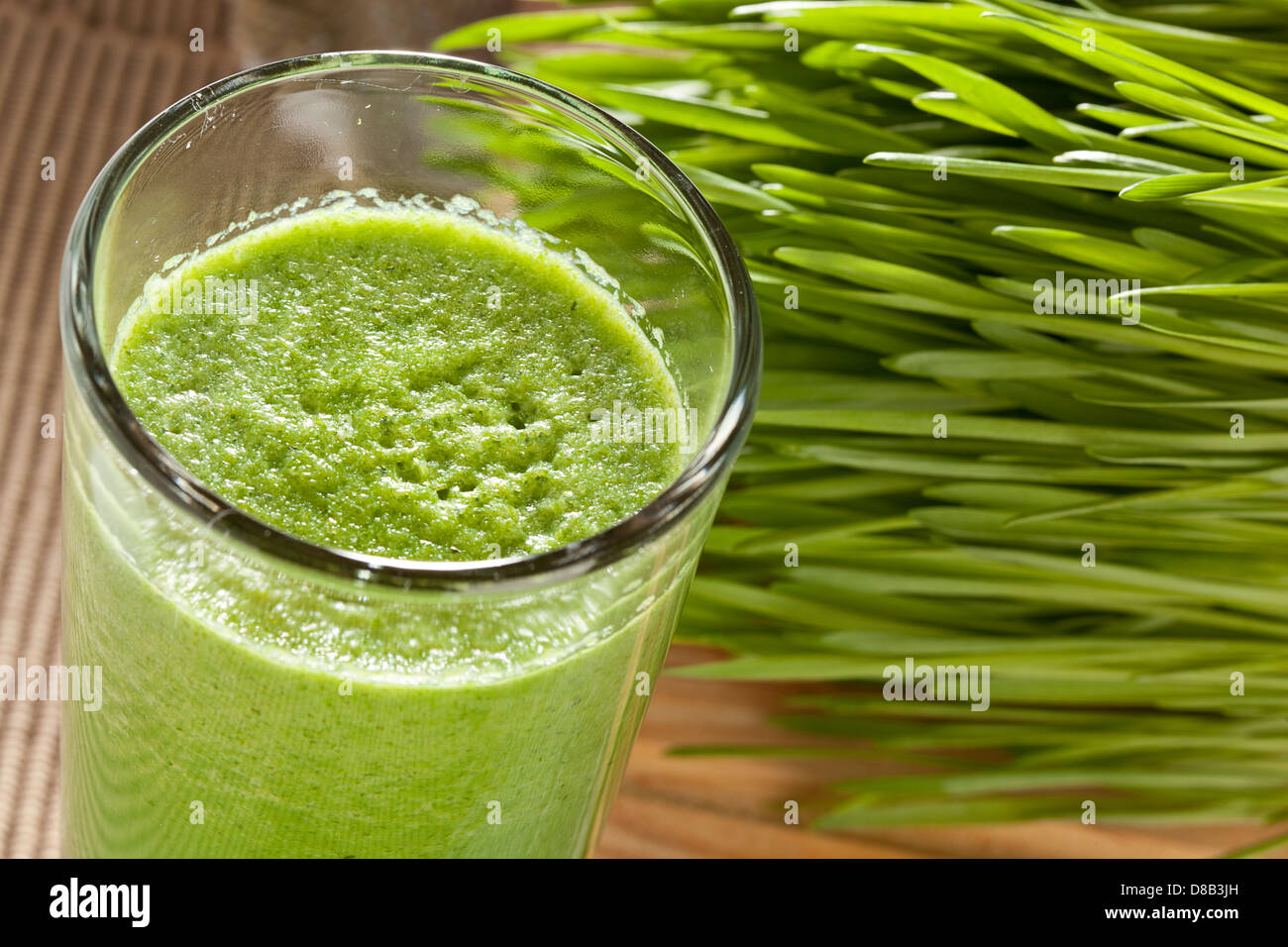 Juice of wheat grass hi-res stock photography and images - Alamy