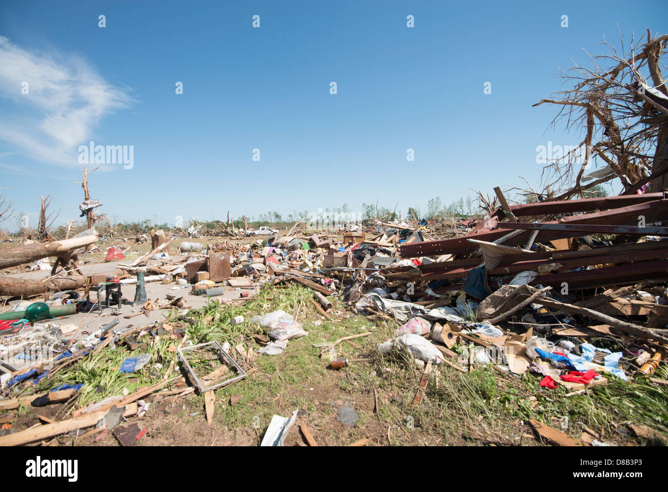 Moore, Oklahoma, USA. May 22nd 2013. Oklahoma tornado damage and ...