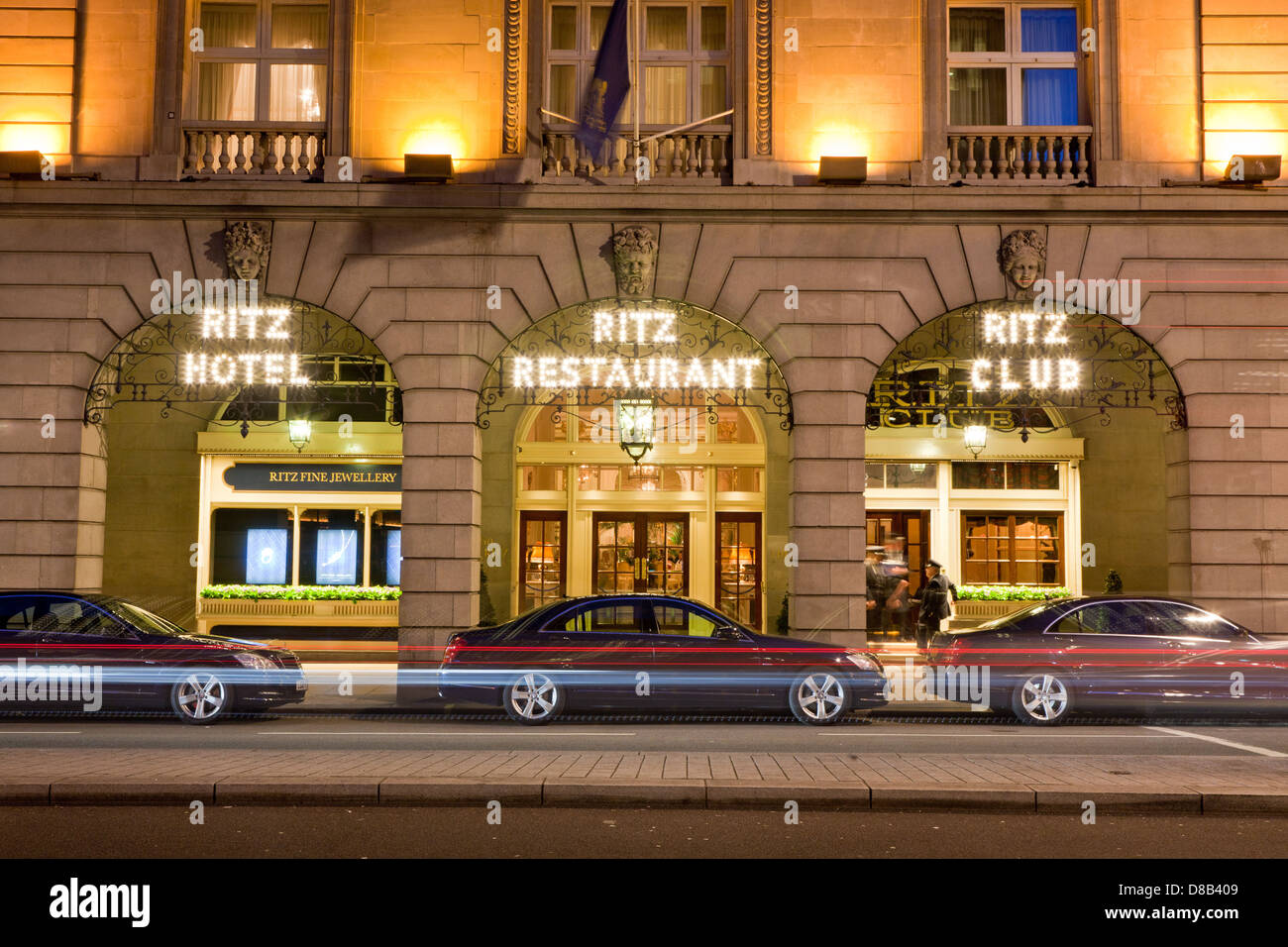 Ritz hotel london hi-res stock photography and images - Alamy