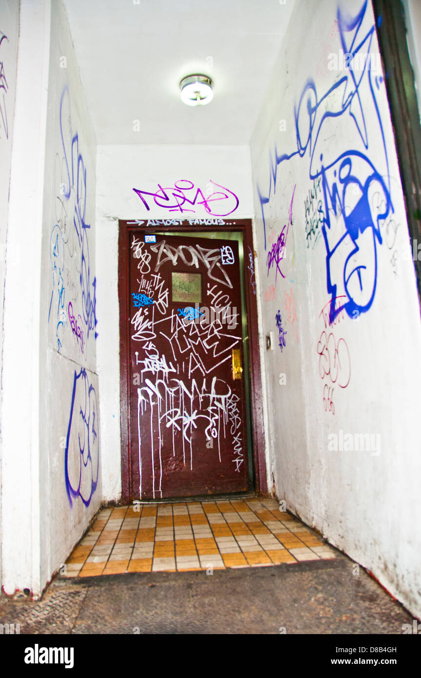 Doorway door graffiti Stock Photo - Alamy