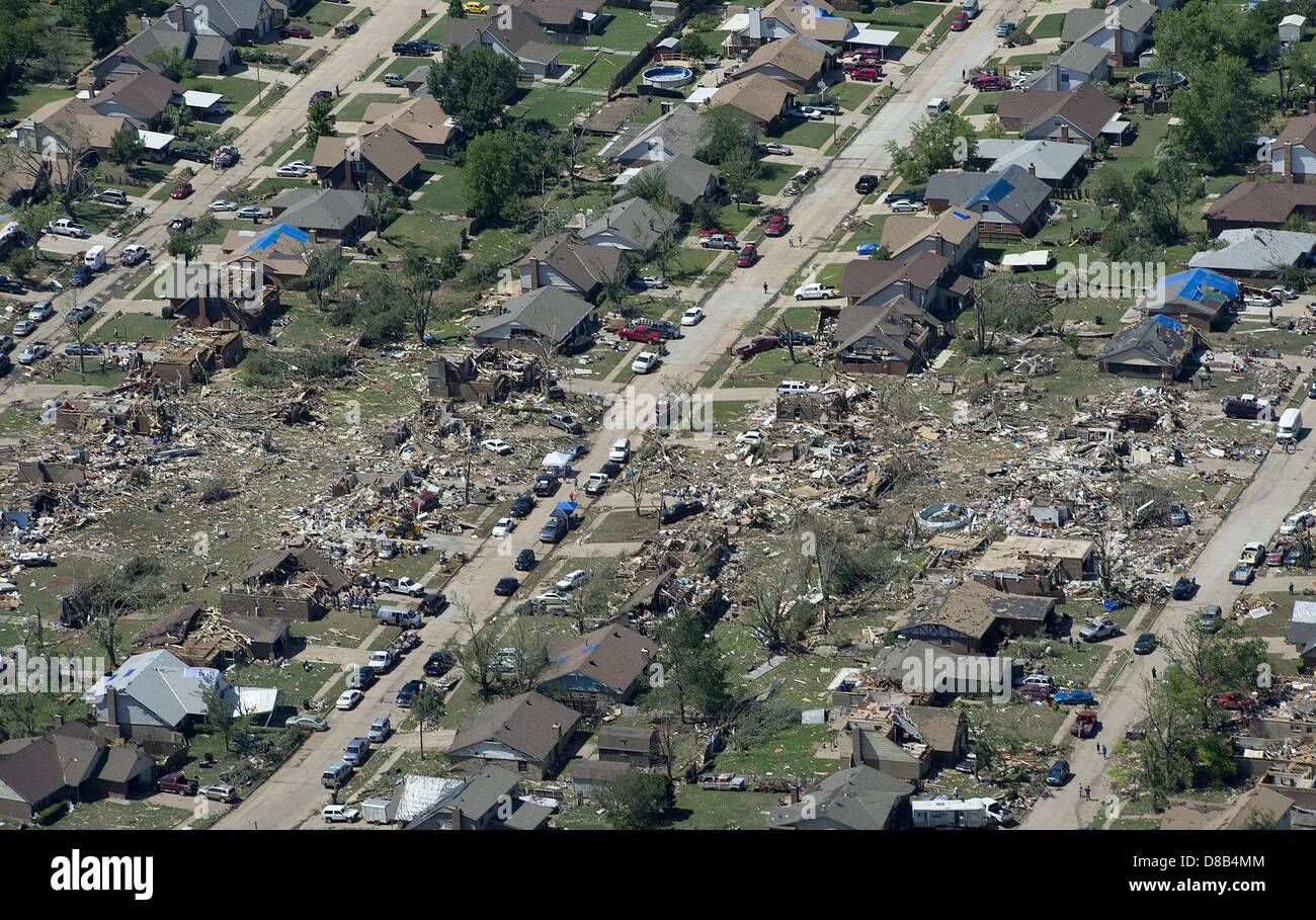 Destroyed Buildings Tornado Stock Photos & Destroyed Buildings Tornado ...