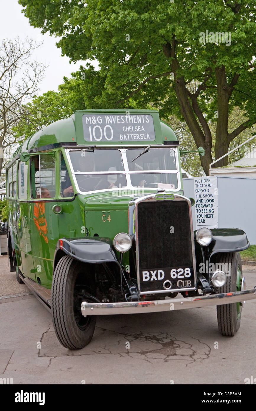 Ex London Transoprt C4 bus bringing visitors to the RHS Chelsea Flower ...