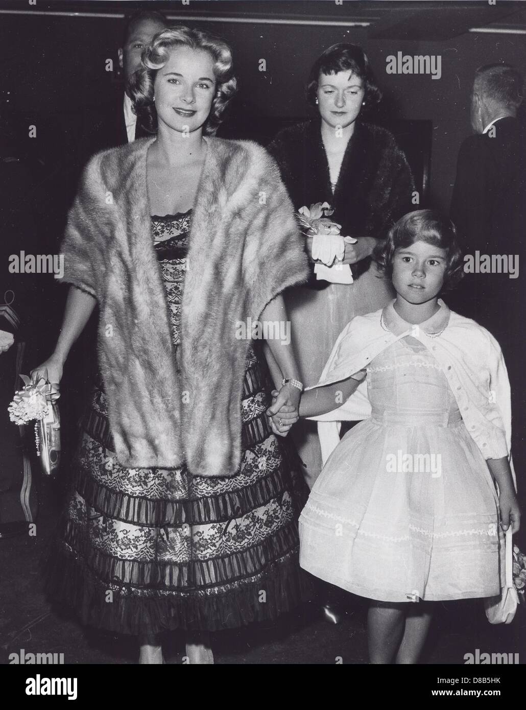 Mona freeman daughter monie ellis hi-res stock photography and images ...