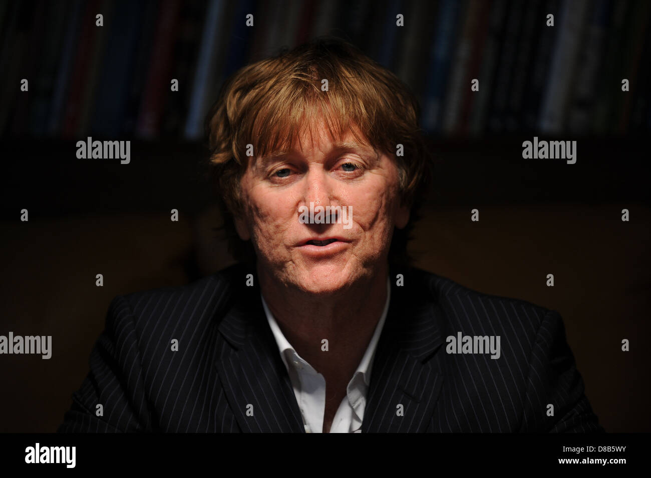 Sir christopher evans hi-res stock photography and images - Alamy