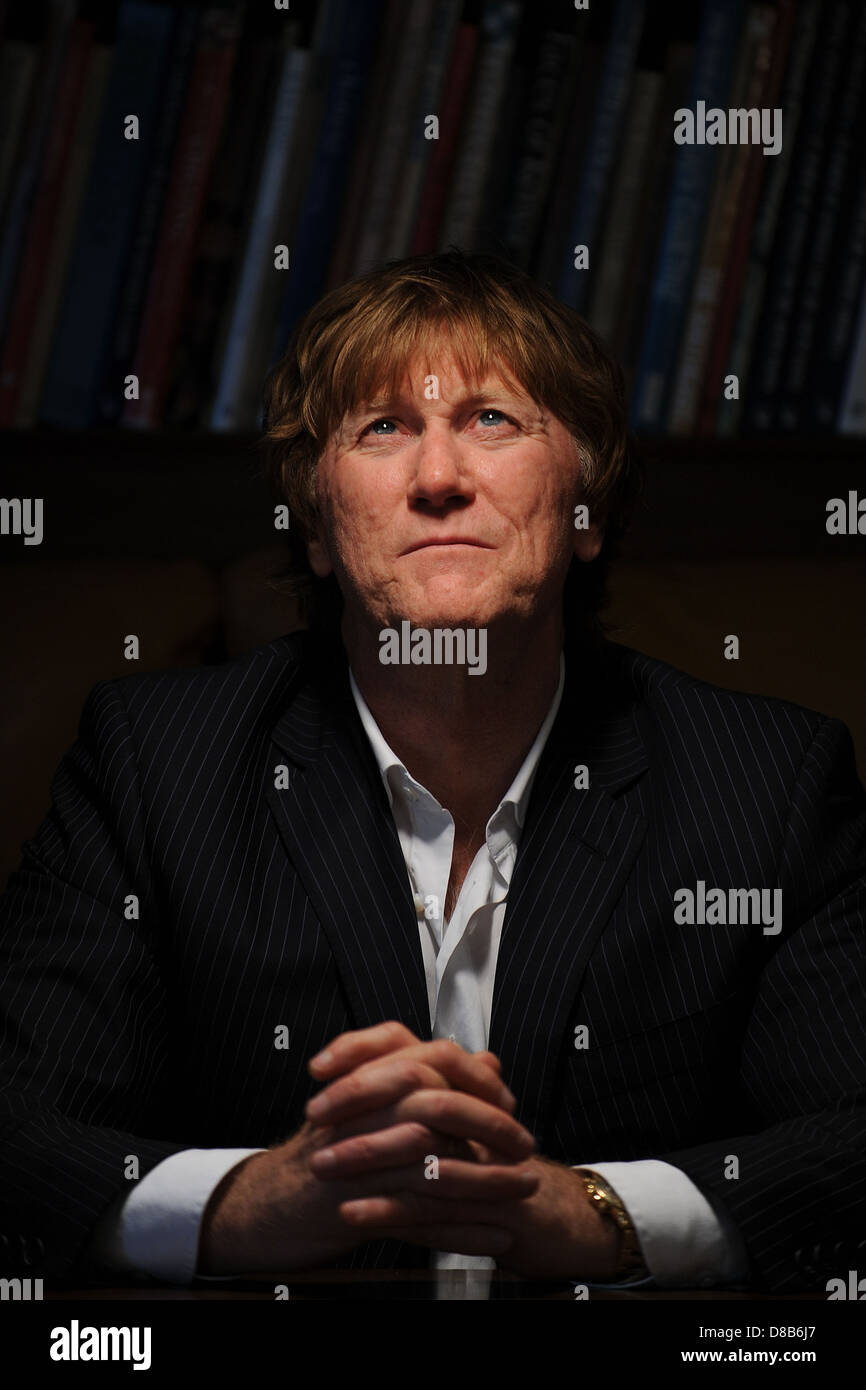 Sir christopher evans hi-res stock photography and images - Alamy