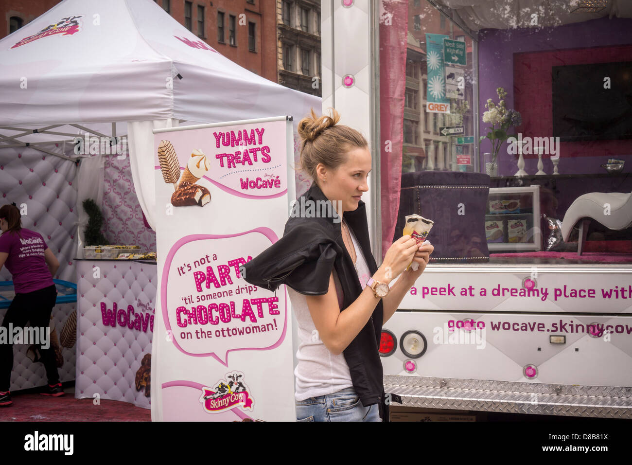 Free samples ice cream hi-res stock photography and images - Alamy