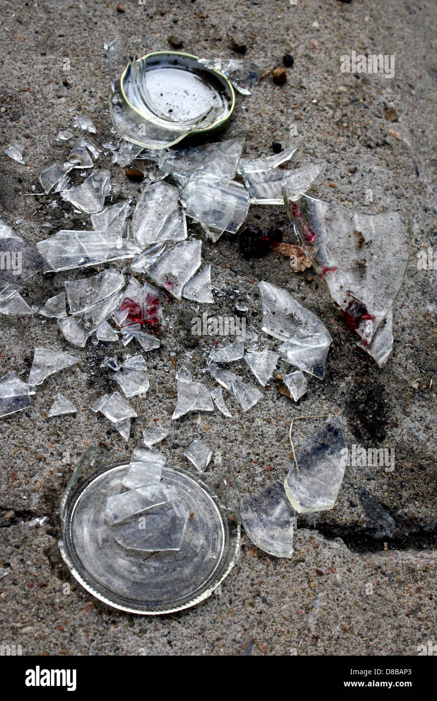 Broken glass on sidewalk hi-res stock photography and images - Alamy