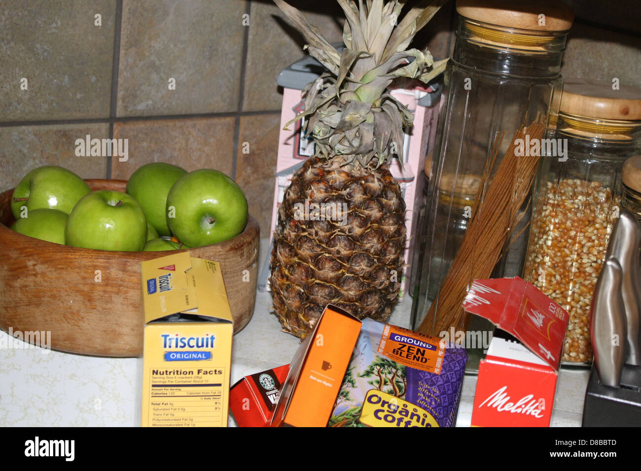 cluttered kitchen counter Stock Photo - Alamy