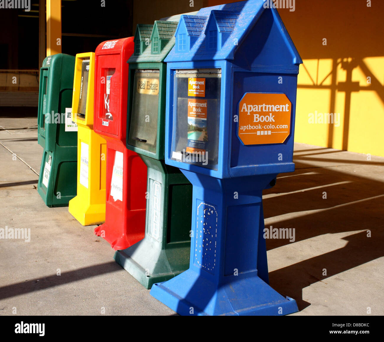 Newspaper boxes at the street hi-res stock photography and images - Alamy