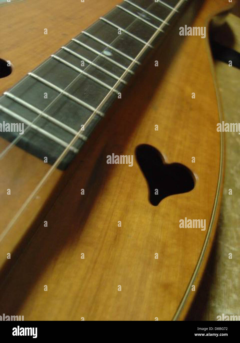 Lap dulcimer hi-res stock photography and images - Alamy
