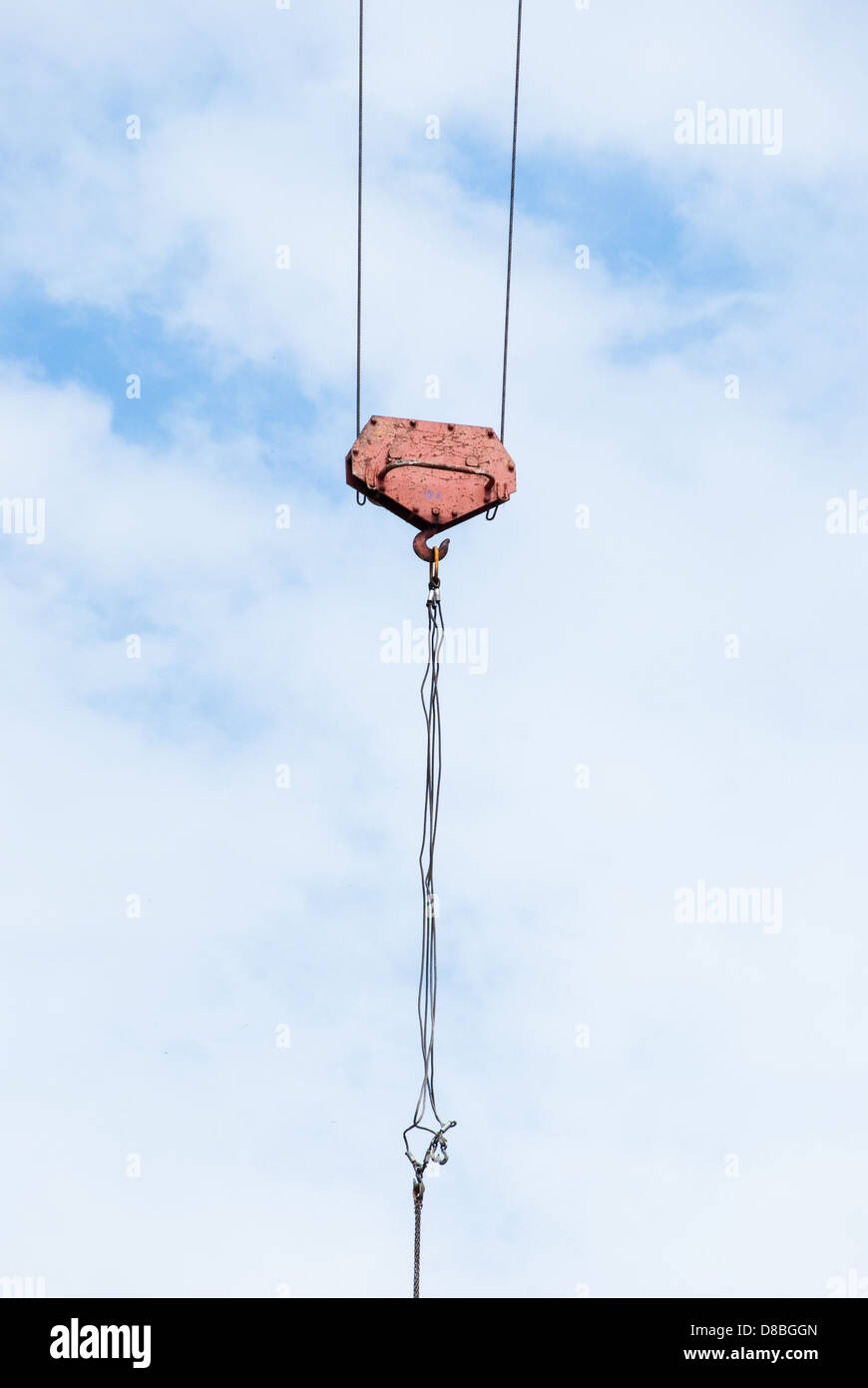 Construction hook on rope hi-res stock photography and images - Alamy
