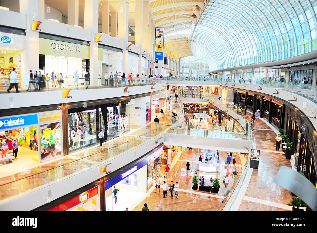 Shopping mall at Marina Bay Sands Resort Stock Photo - Alamy