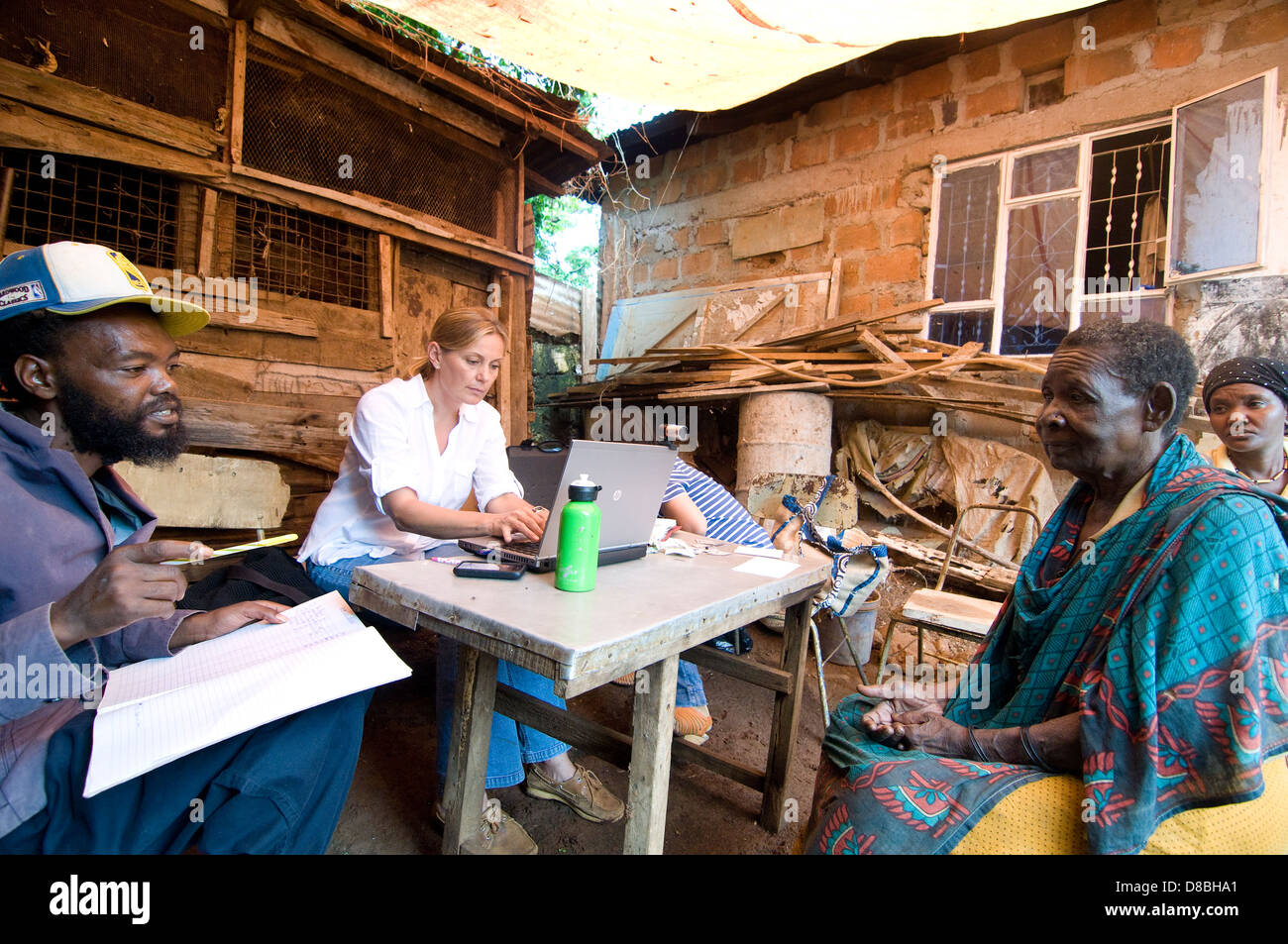 Mobile clinic africa hi-res stock photography and images - Alamy