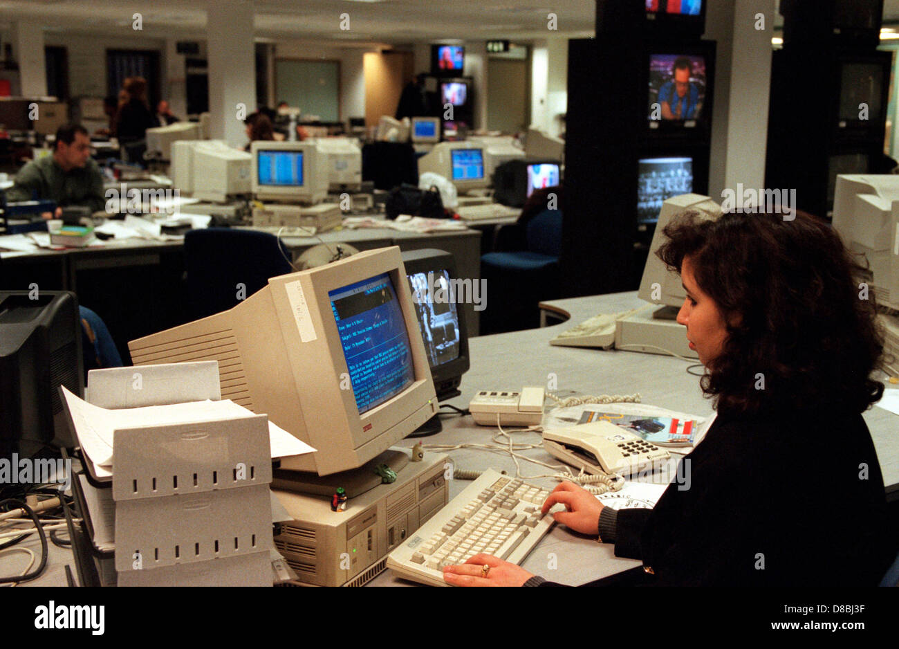 AL Jazeera Saudi run TV. Arab broadcasting via satellite around the ...