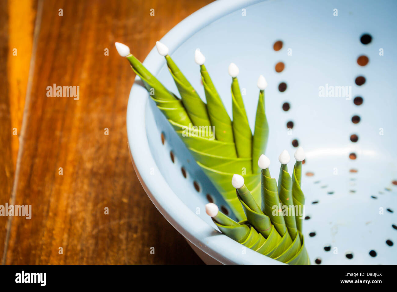 Close up banana leaf rice offering in the basket Stock Photo - Alamy