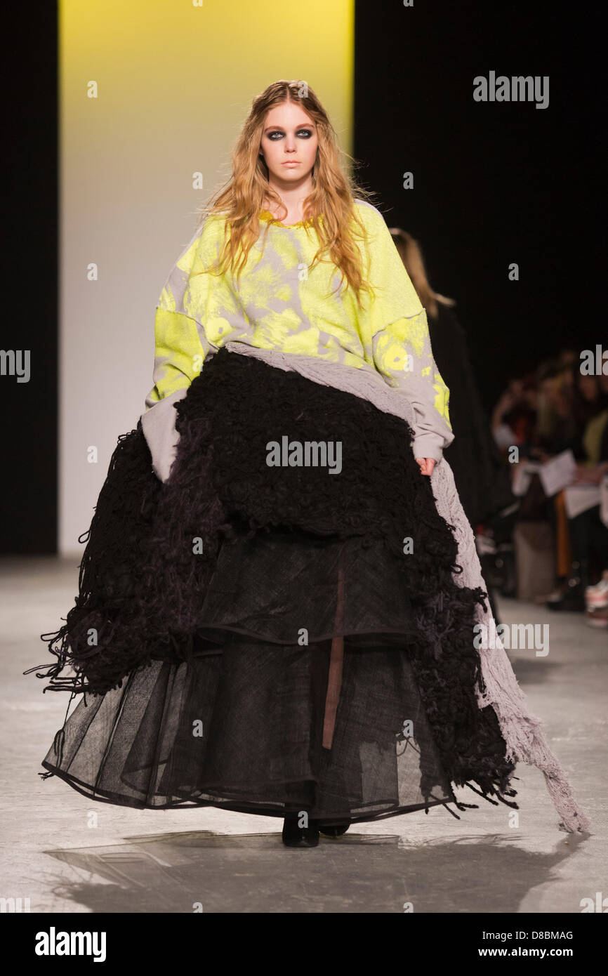 Victoria fashion show 2013 show hi-res stock photography and images - Alamy