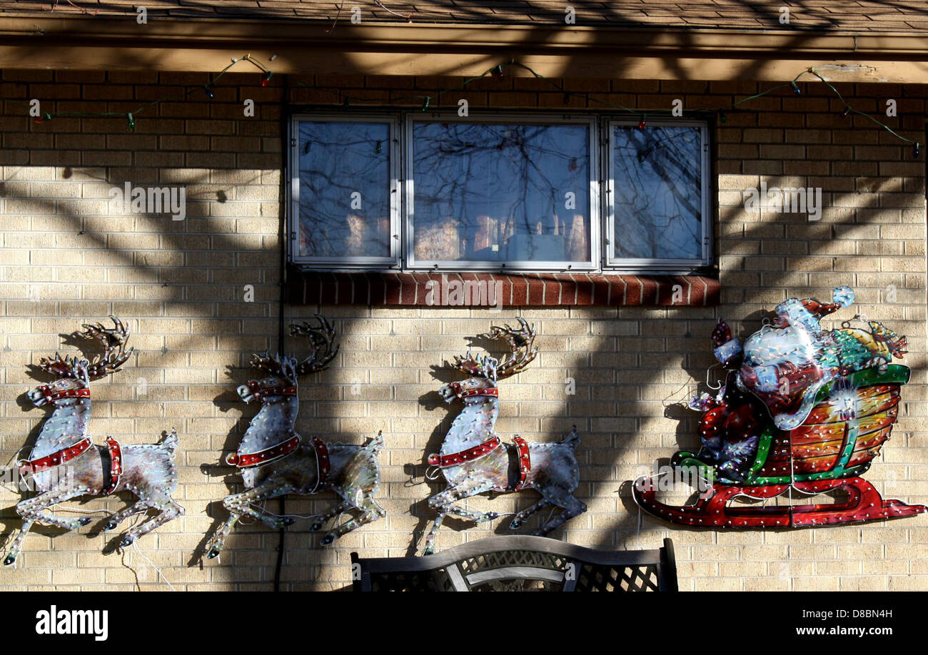 Santa's sleigh is a popular Christmas decoration, often depicted with ...