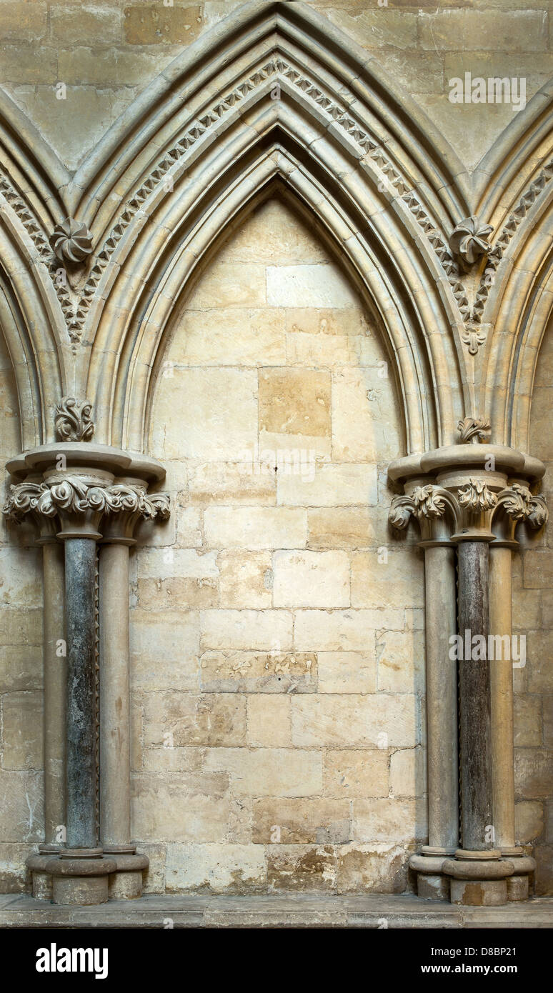 Pointed arch stone hi-res stock photography and images - Alamy