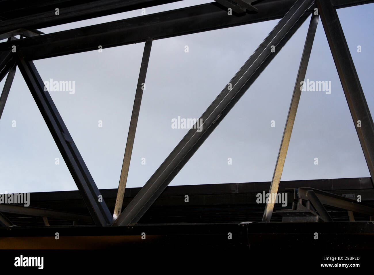 A steel support beam girder is shown, commonly used in construction to ...