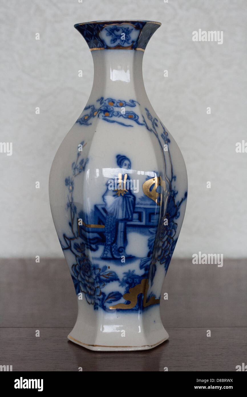Blue printed Victorian vase Stock Photo - Alamy