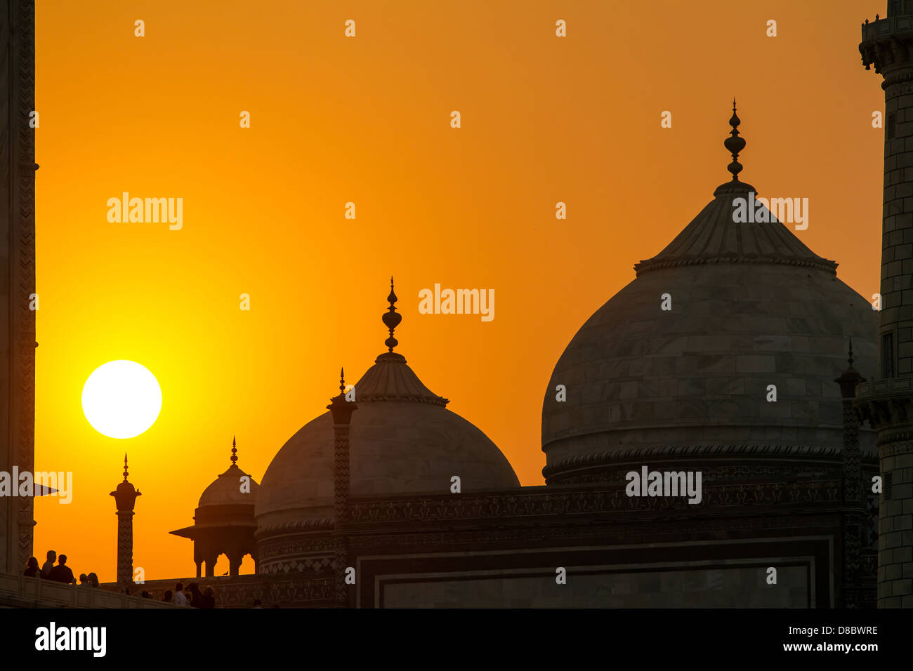 Taj mahal sunset hi-res stock photography and images - Alamy
