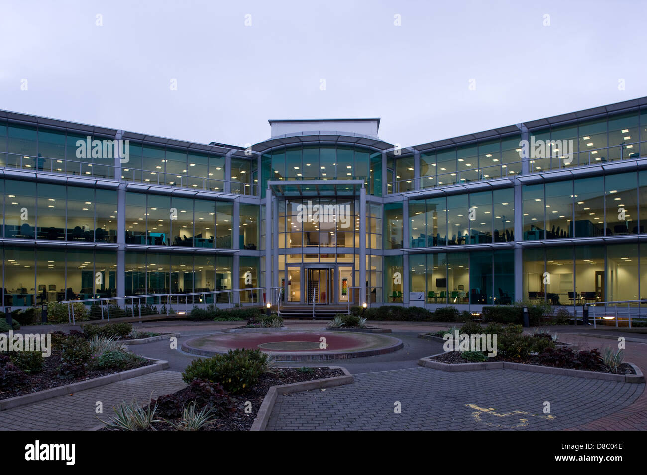 Modern office exterior Stock Photo - Alamy