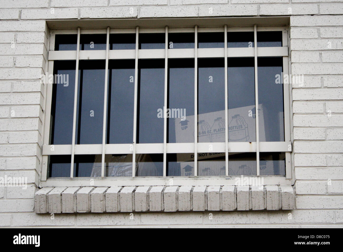 Metal window bars hi-res stock photography and images - Alamy