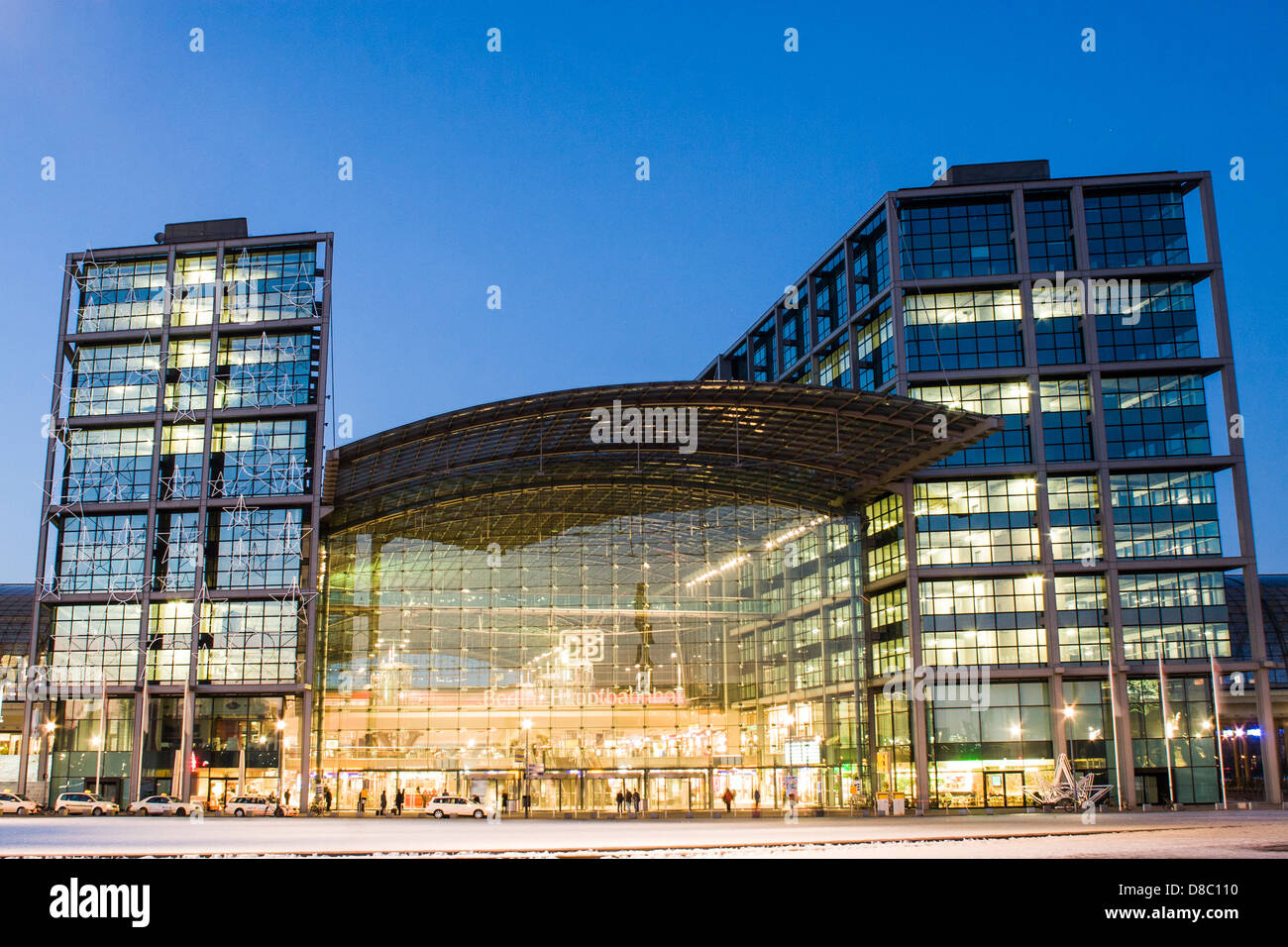 Berlin Central Train Station (Berlin Hauptbahnhof Stock Photo - Alamy