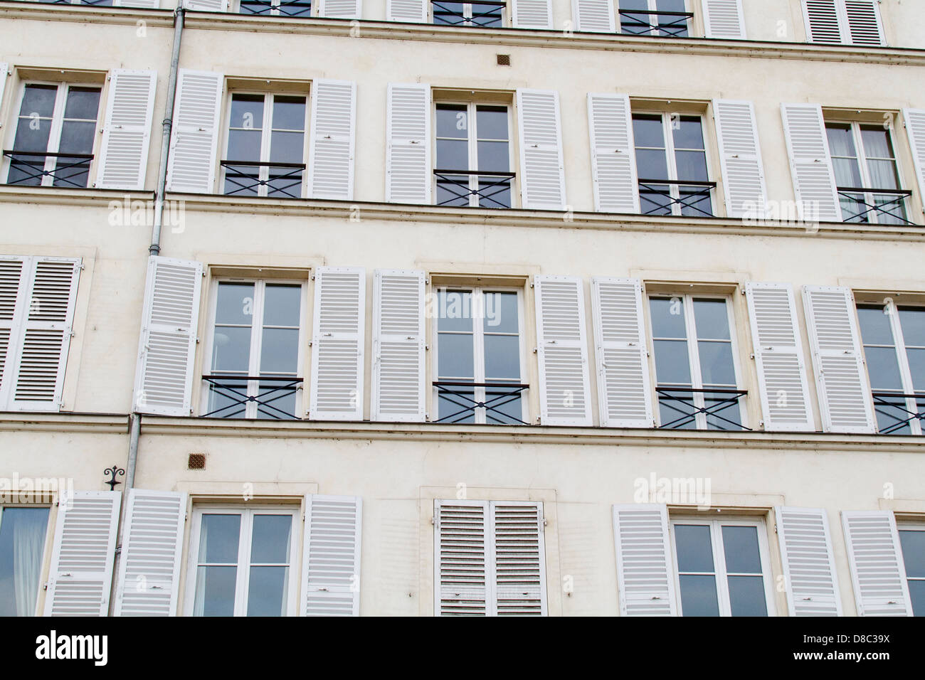 Paris window balcony hi-res stock photography and images - Alamy