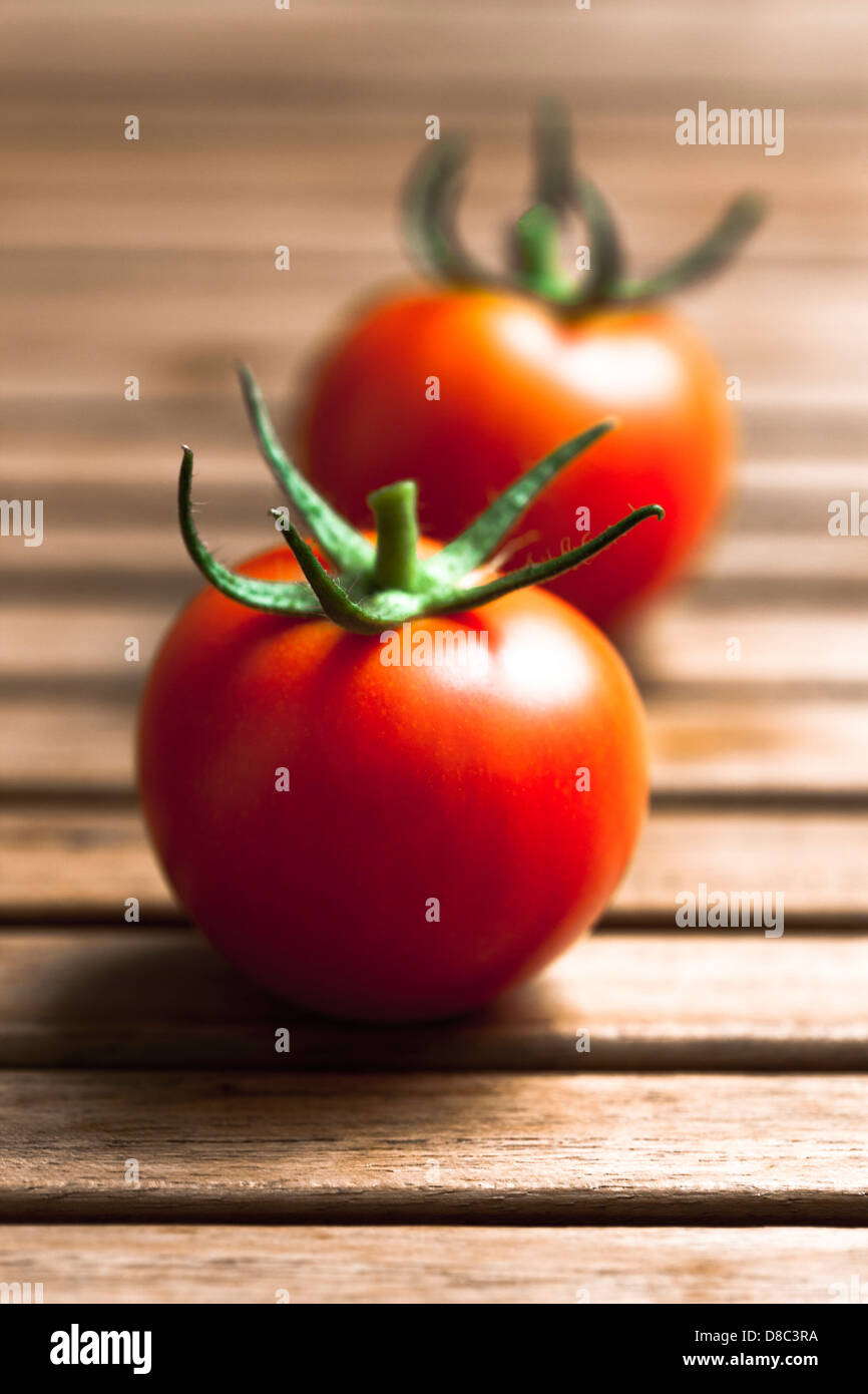 2 red tomatoes hi-res stock photography and images - Alamy