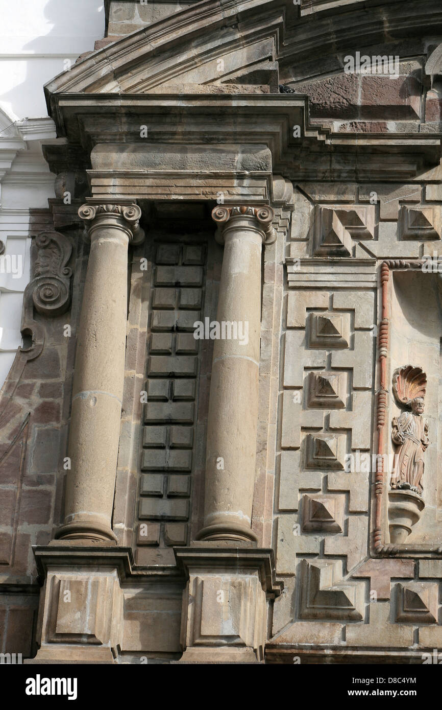 Church pillar pillars hi-res stock photography and images - Alamy