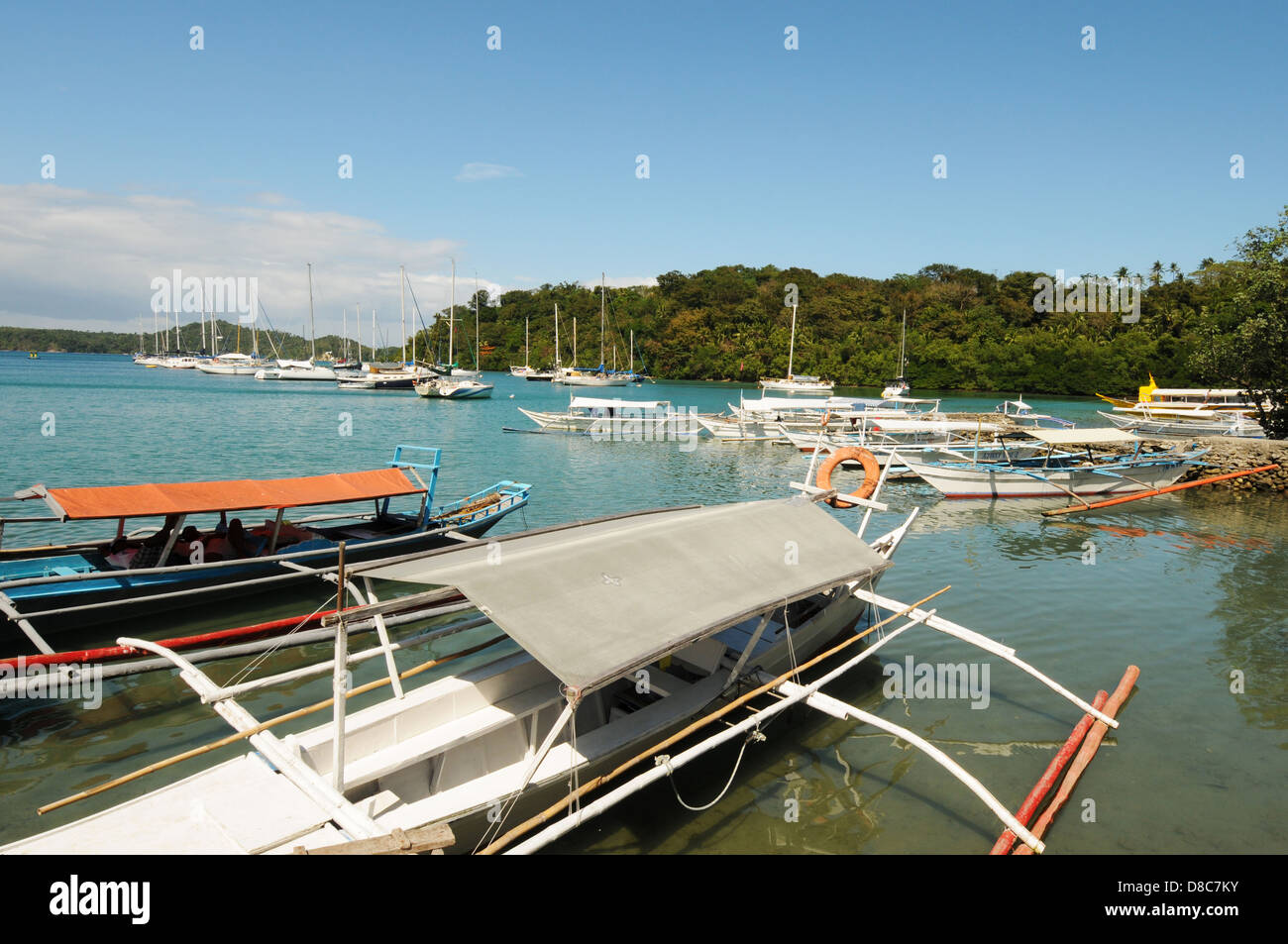 Fishermen boats in the port of Puerto Galera. Mindoro Island ...