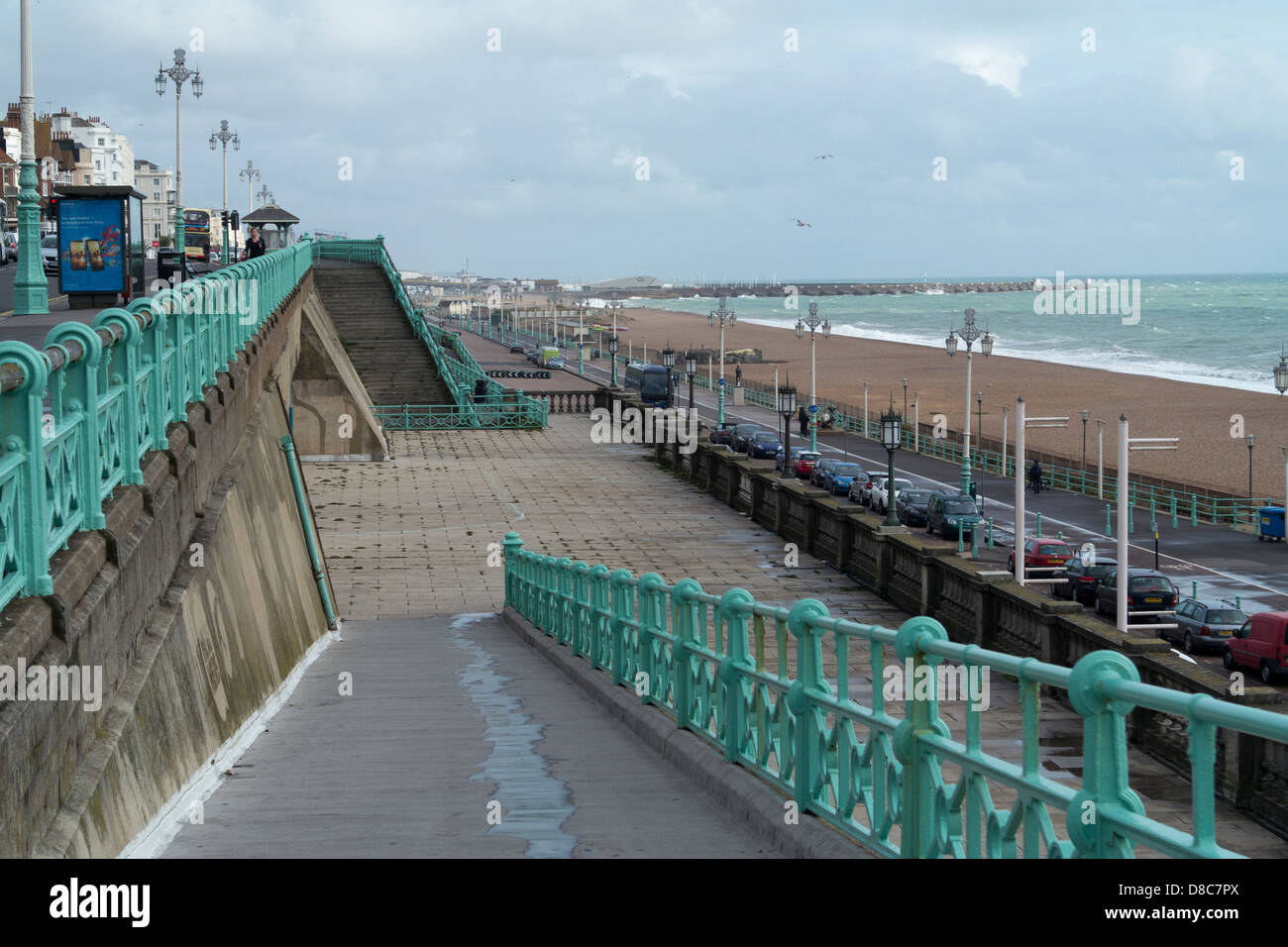 Brighton promenade railings hi-res stock photography and images - Alamy