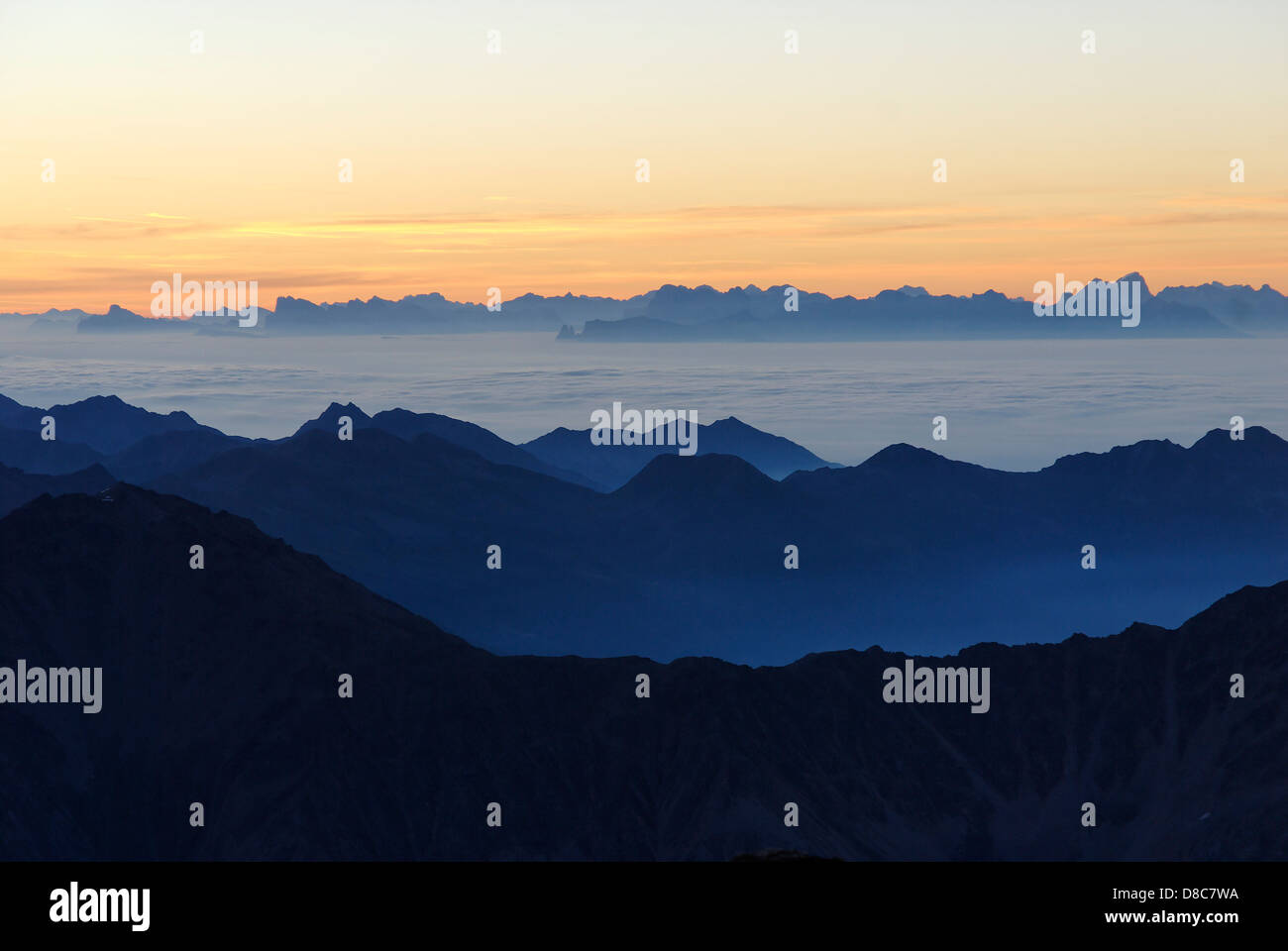 Sunrise in the alps, Sonnenaufgang in den Alpen Stock Photo - Alamy