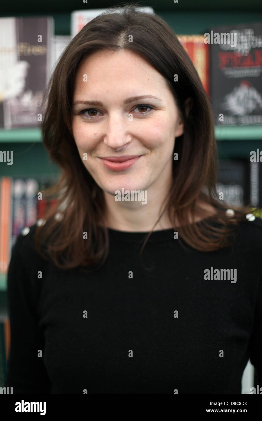 Elizabeth day journalist hi-res stock photography and images - Alamy