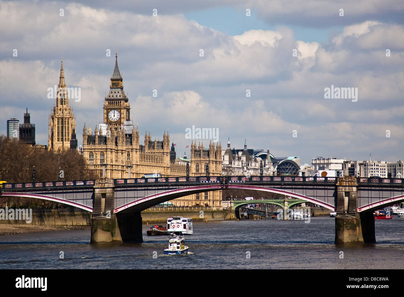 River Thames skyline-London Stock Photo - Alamy