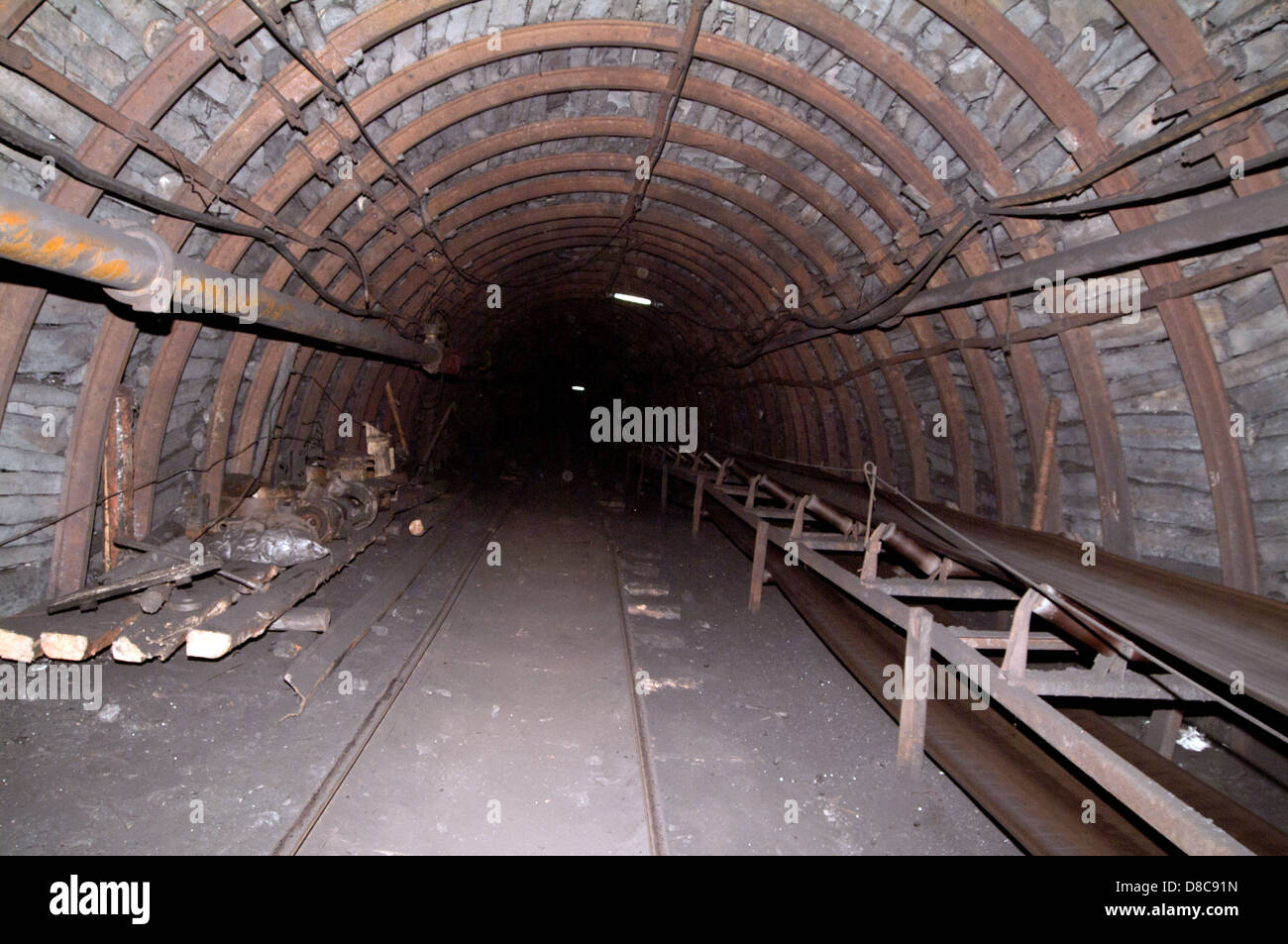 mine the mechanism of coal mining Stock Photo - Alamy