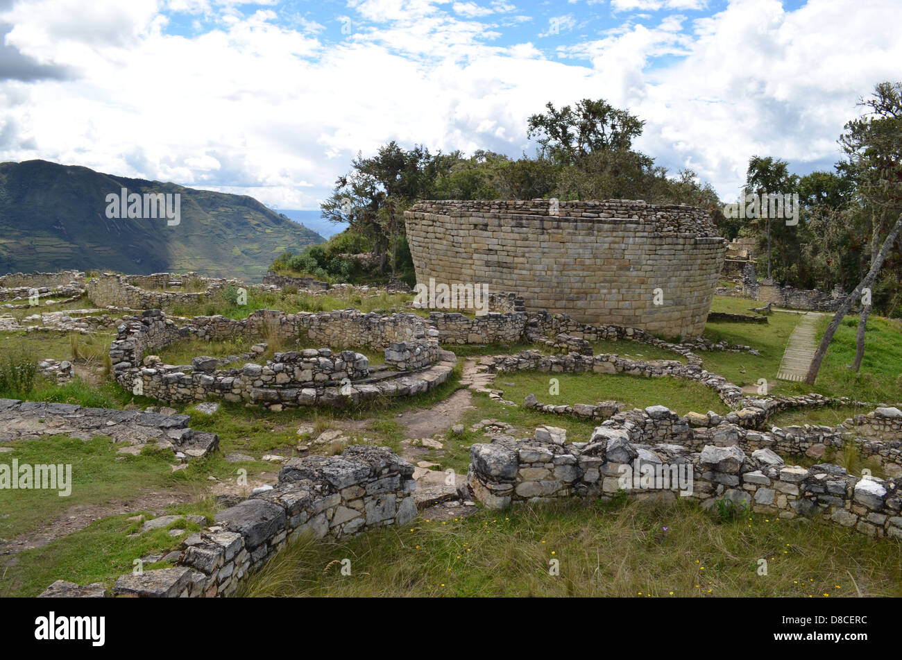The Stone citadel building at Kuelap, Chachapoyas, Peru Stock Photo - Alamy