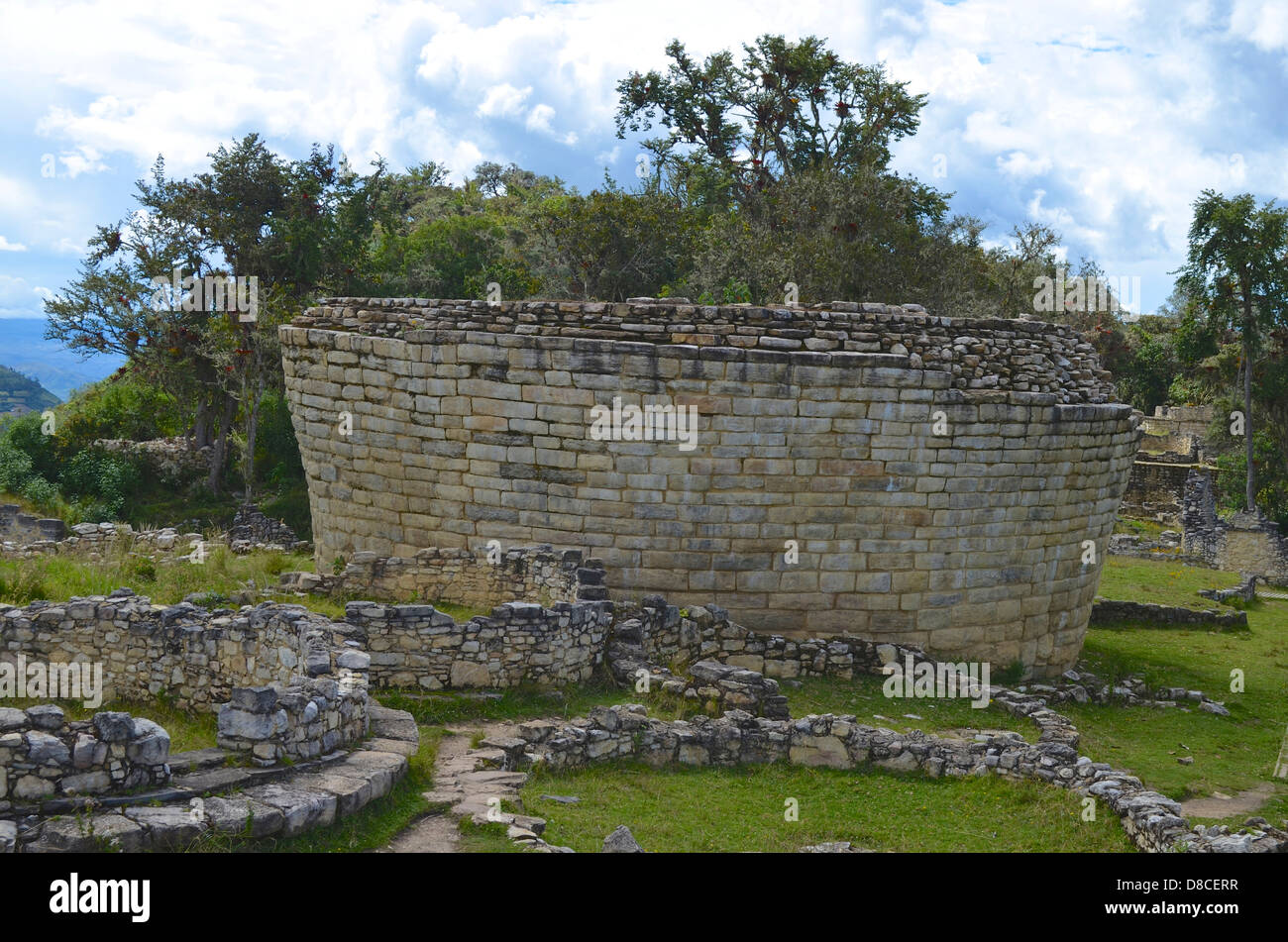 The Stone citadel building at Kuelap, Chachapoyas, Peru Stock Photo - Alamy